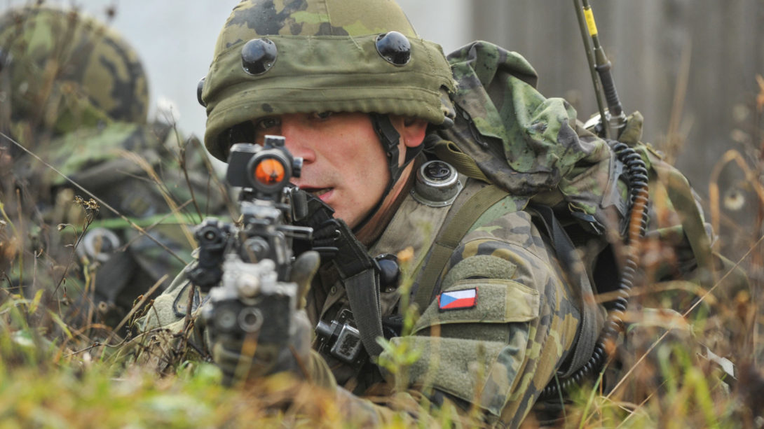 The Politics of Humanitarian Intervention - Idealism Prevails